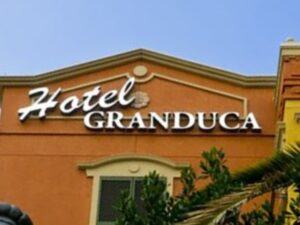 5 Types of Hotel Interior Signage to Engage Your Guests – National Signs